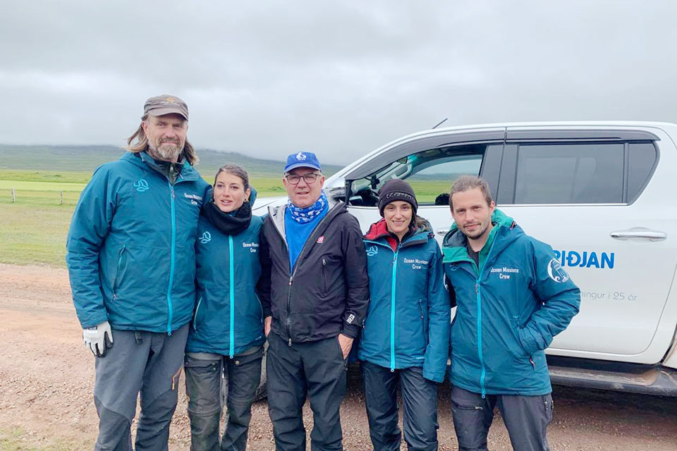 Four tonnes of trash in less than 2km of coastline at "the end of the ...